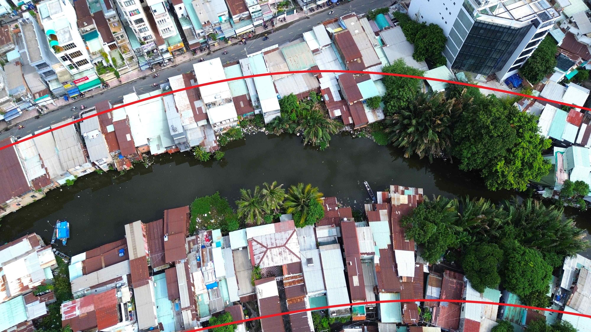 [Photostory] Khu vực hơn 2.100 nhà, đất sẽ giải tỏa để cải tạo rạch Xuyên Tâm tại quận Bình ...